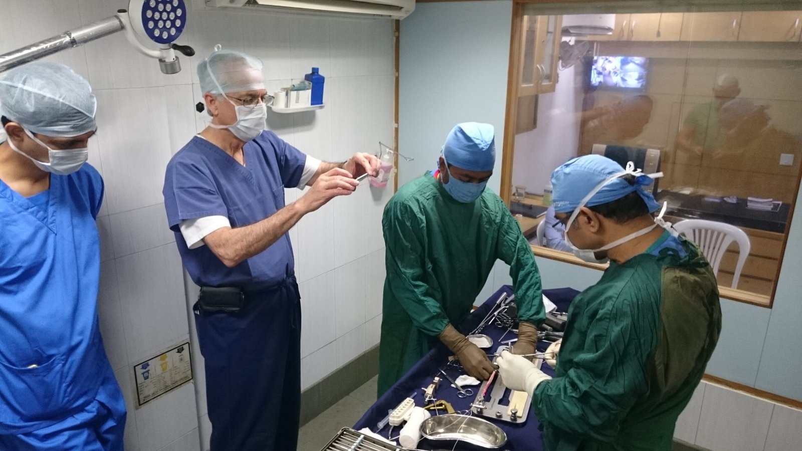 Dr. Sanjay Trivedi - aadyaorthohospital.com